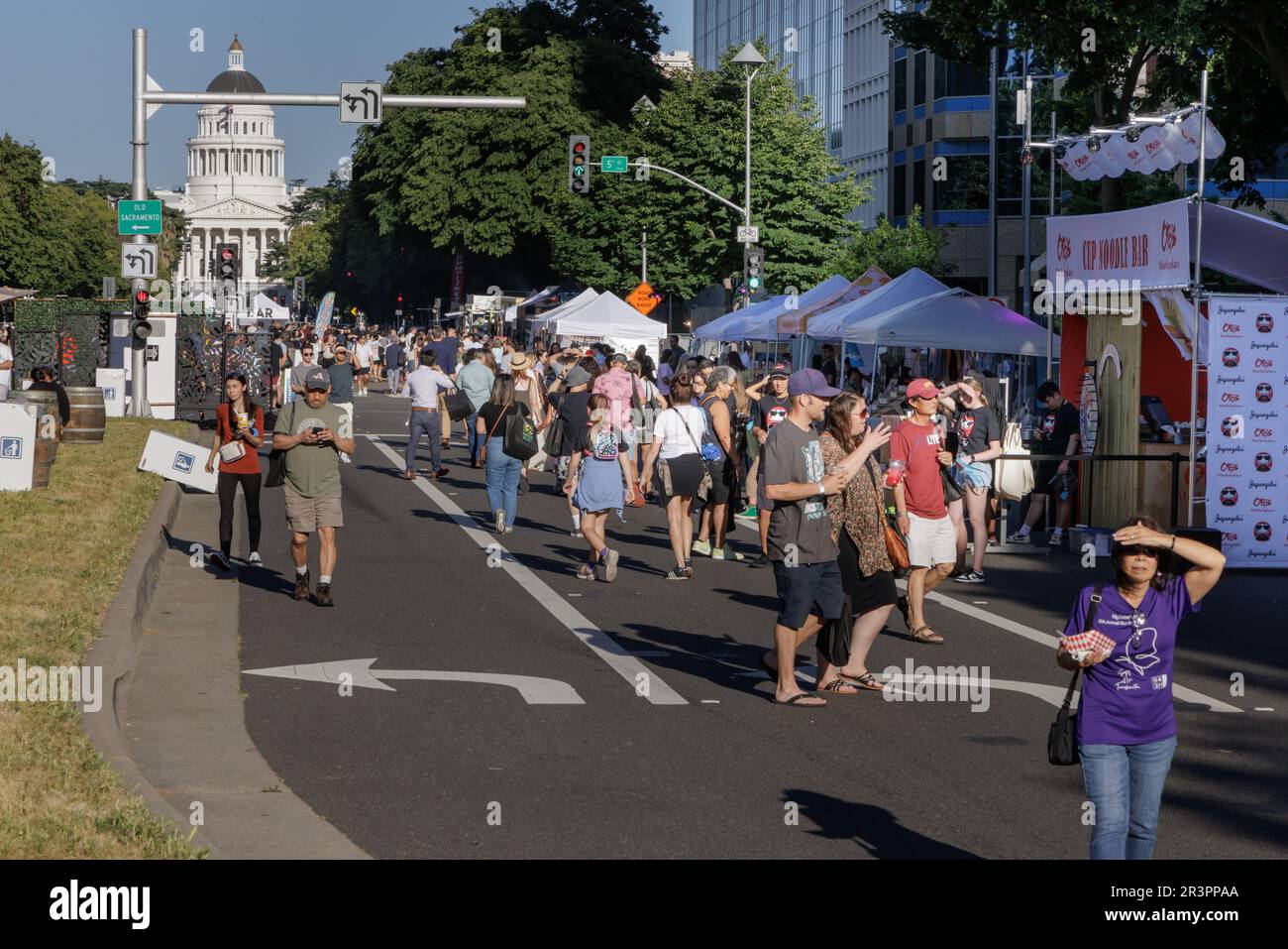 Aapi night market hi-res stock photography and images - Alamy