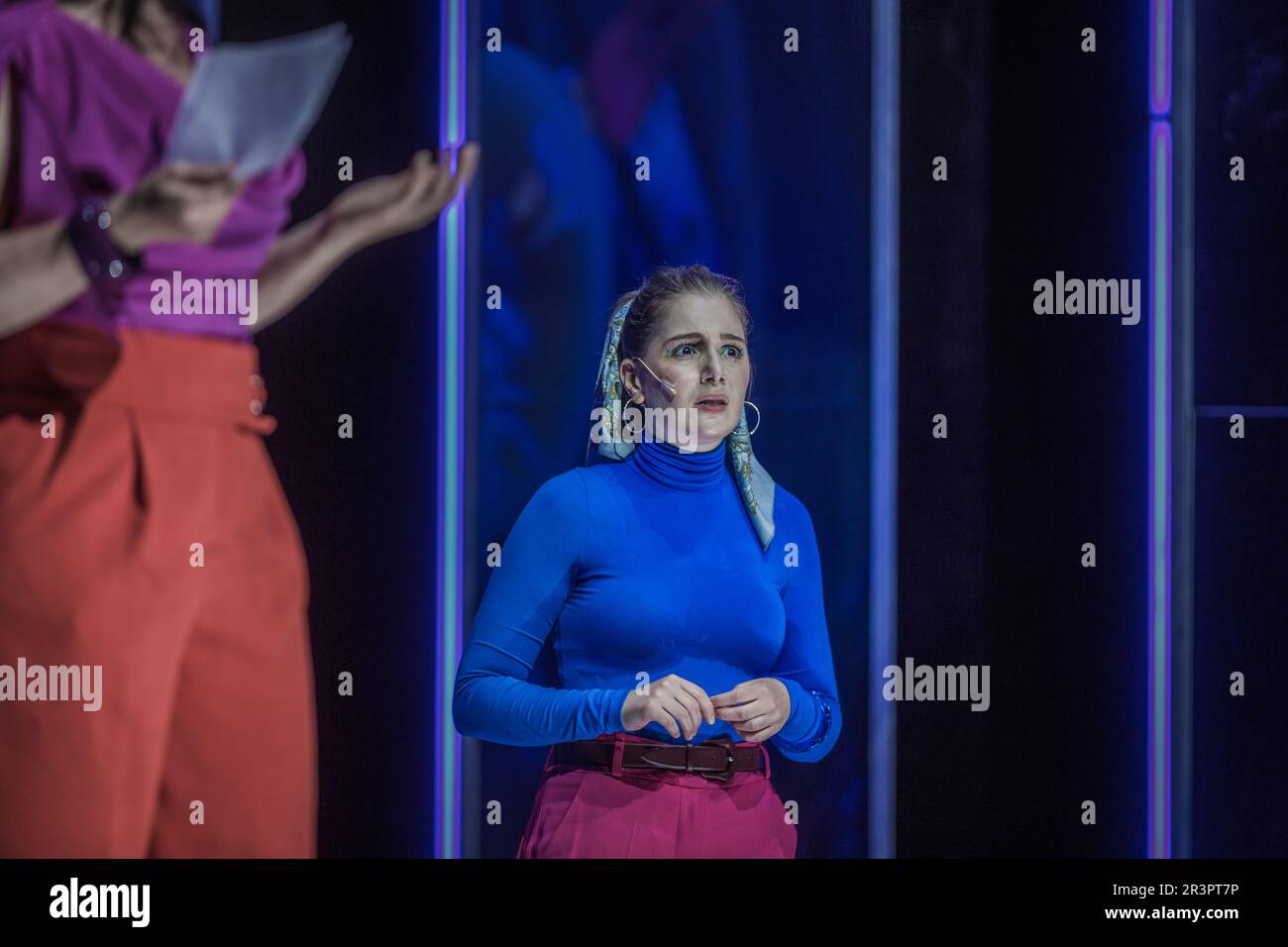 Mindfuck hi-res stock photography and images - Alamy