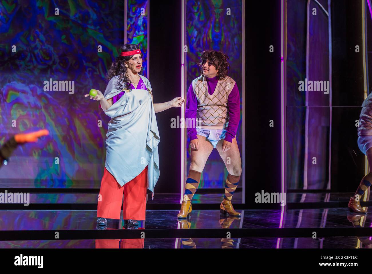 Mindfuck hi-res stock photography and images - Alamy