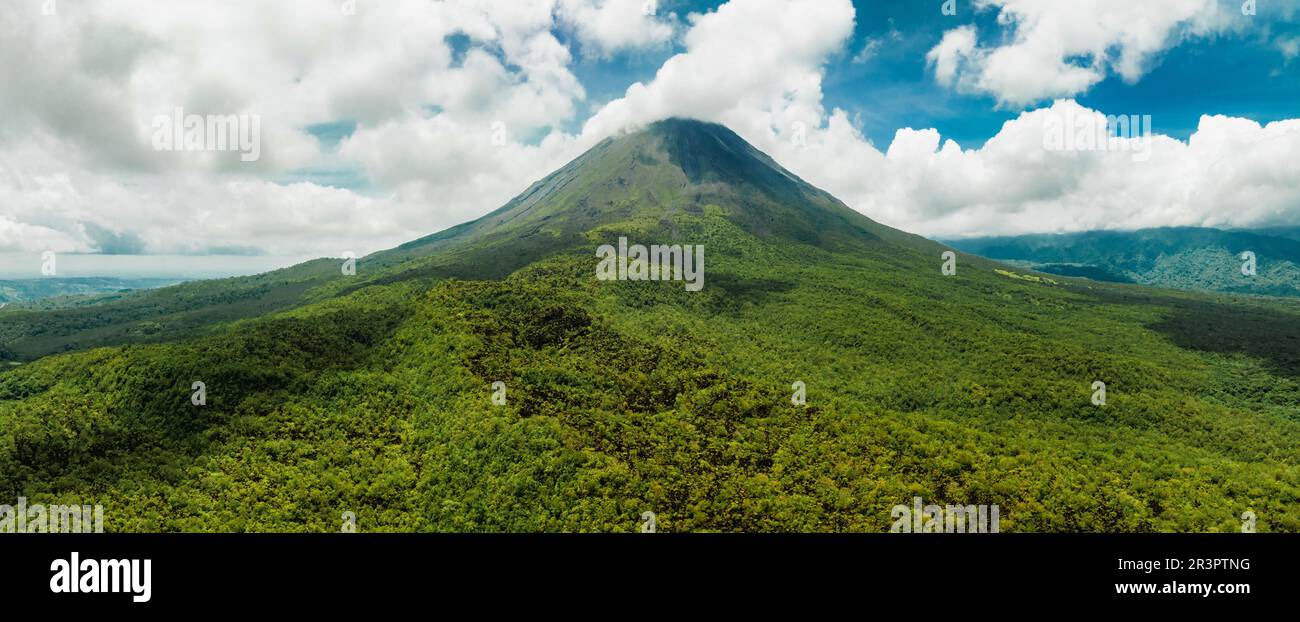 Amazing view of beautiful Arenal volcano in Costa Rica Stock Photo - Alamy