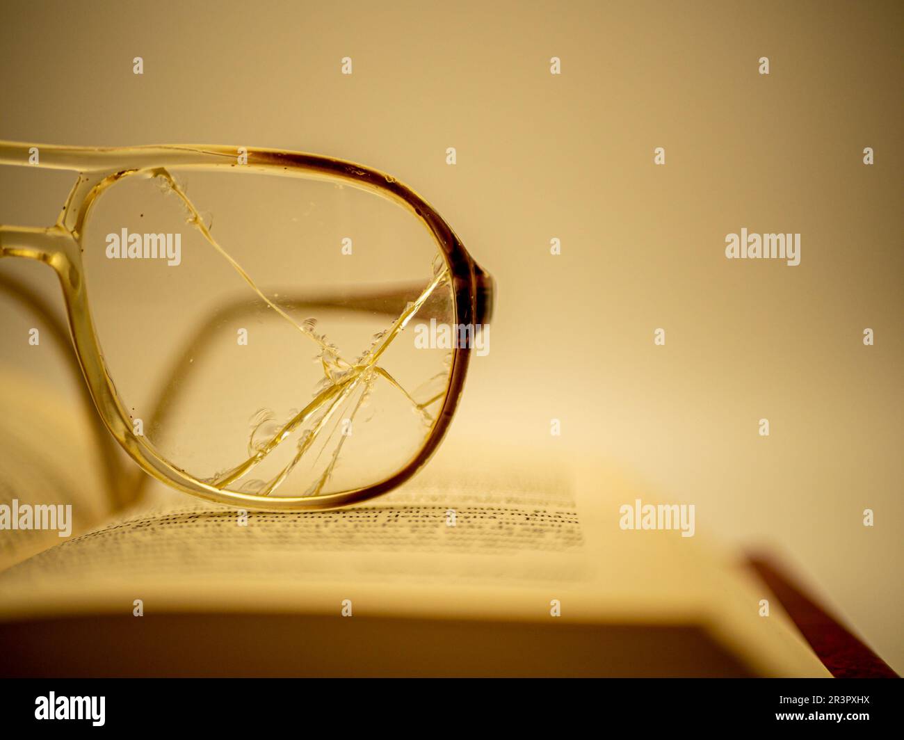 Cracked optical hi-res stock photography and images - Alamy