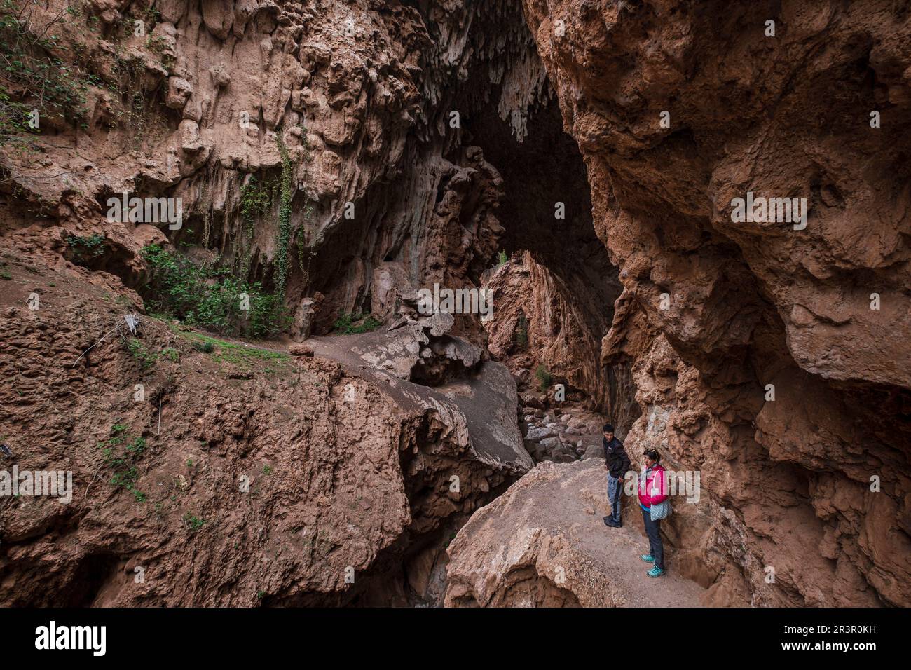 Imi N'Ifri natural bridge, Demnate, Atlas mountain range, morocco ...