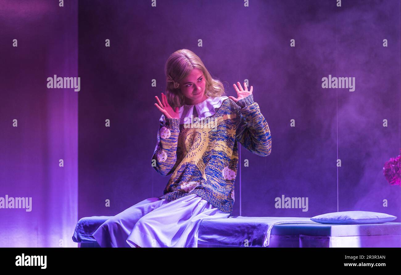 The net world Stock Photo - Alamy