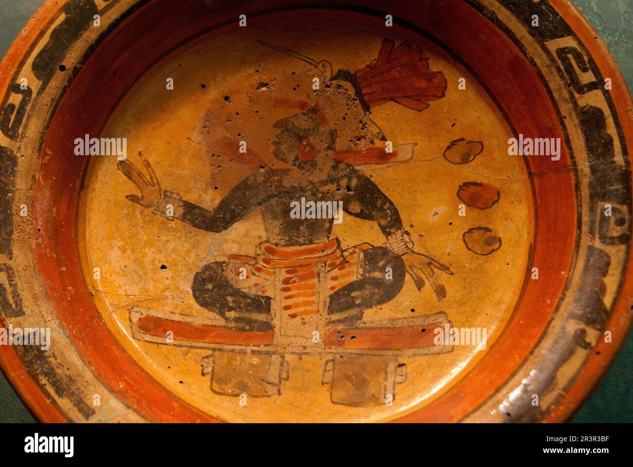 Vasijas Mayas Hi Res Stock Photography And Images Alamy