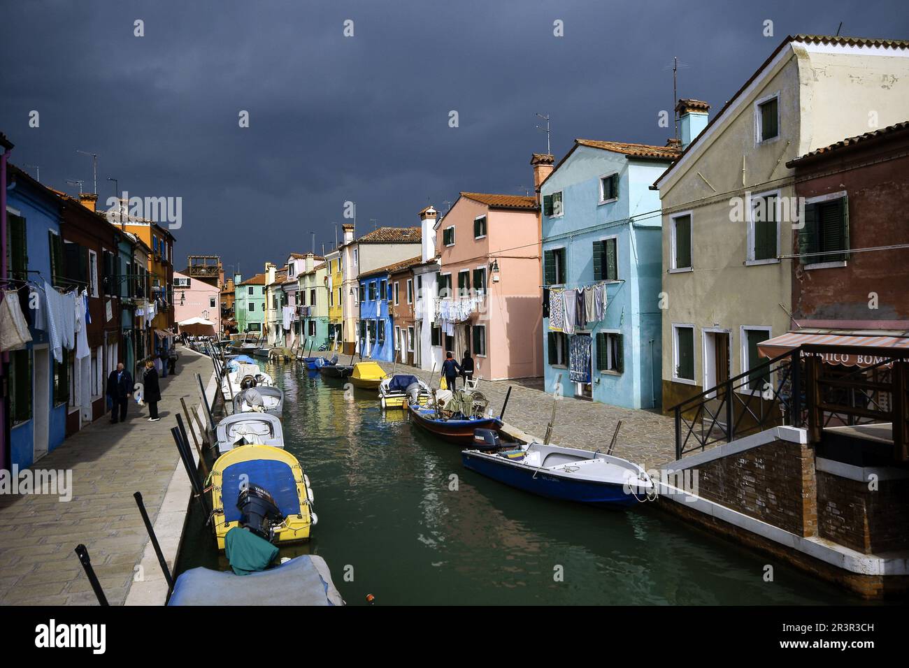 Burano casas de colores hi-res stock photography and images - Alamy