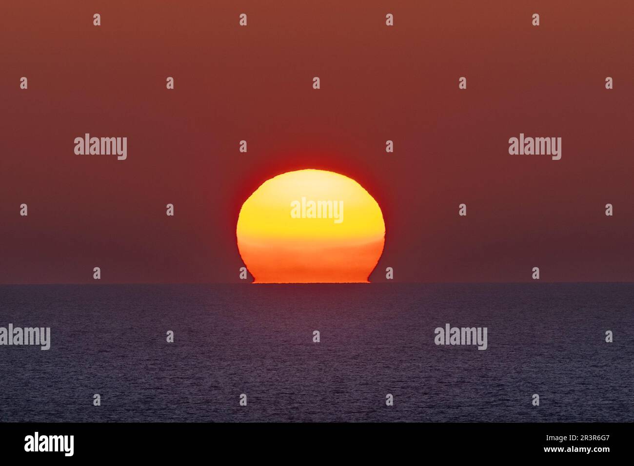 Sunrise alignment hi-res stock photography and images - Alamy