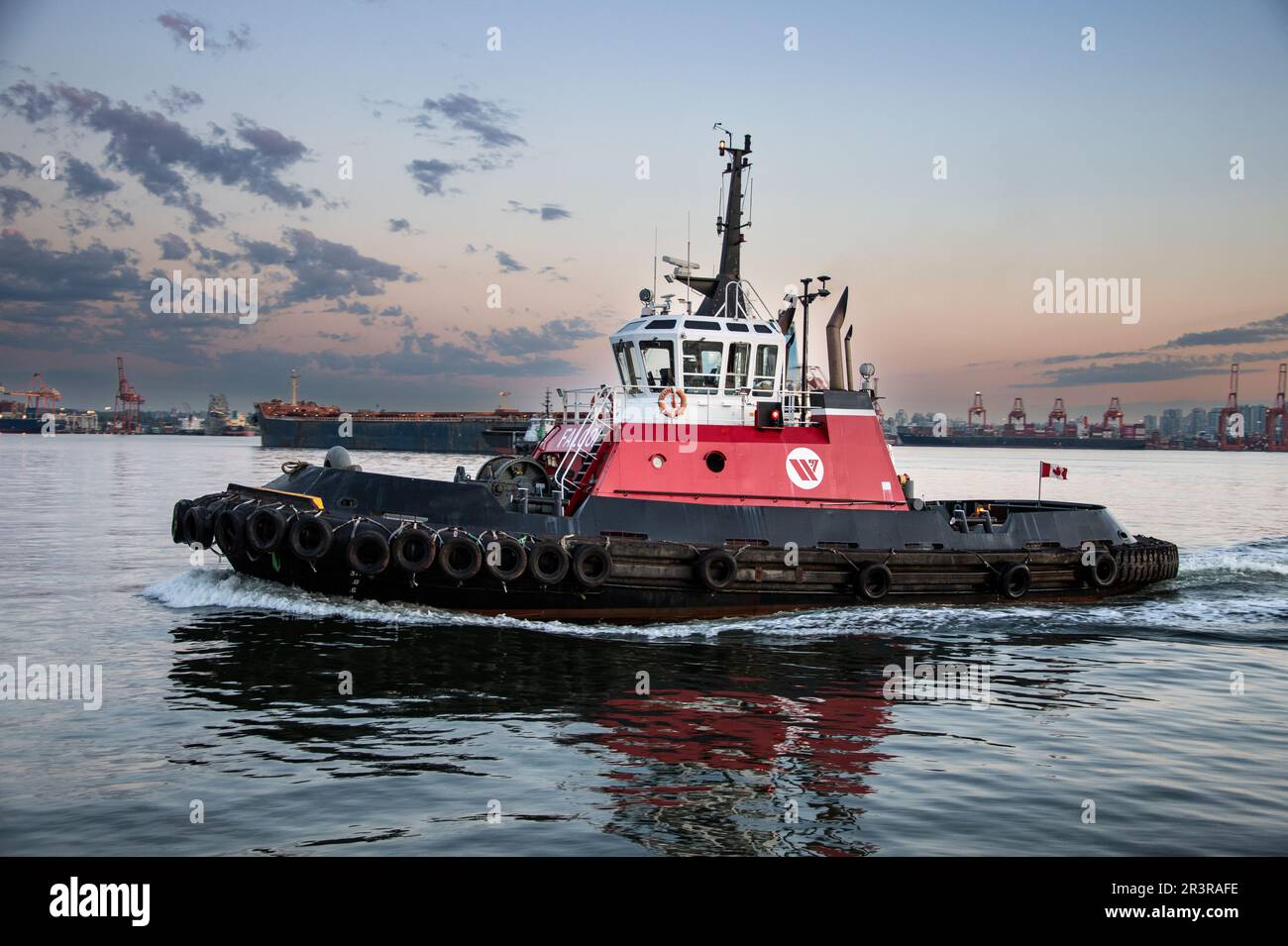 British tugboats hi-res stock photography and images - Alamy