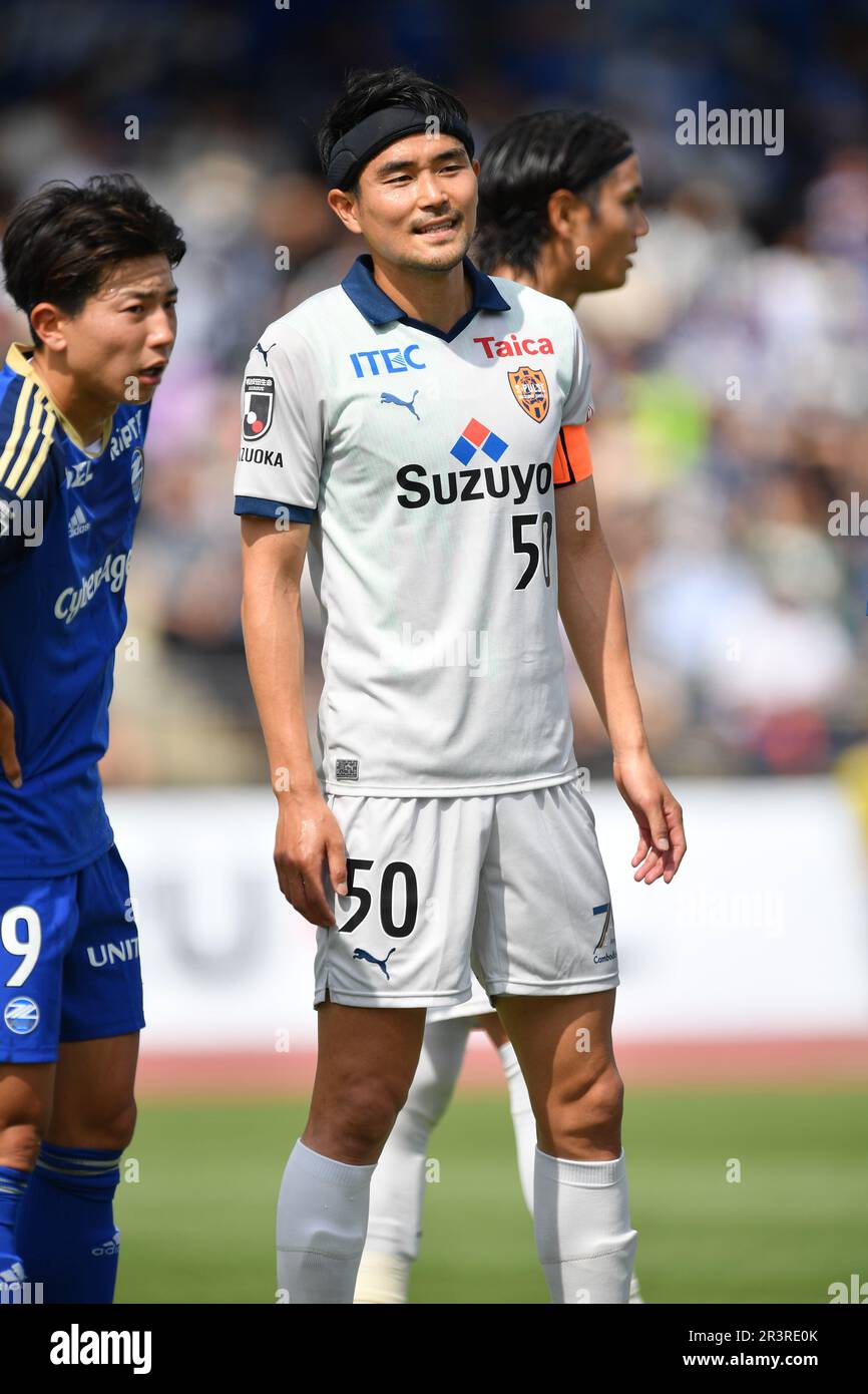 Tokyo, Japan. 21st May, 2023. Shimizu S-Pulse's Yoshinori Suzuki, right ...