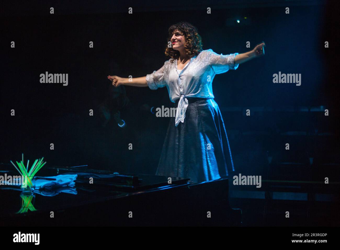 Negar hi-res stock photography and images - Alamy