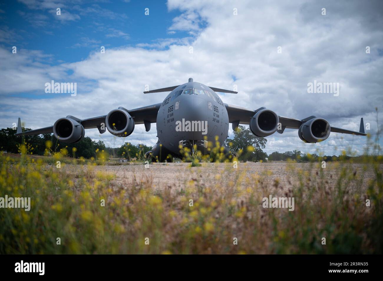 A C-17 Globemaster III aircraft assigned to Travis Air Force Base ...