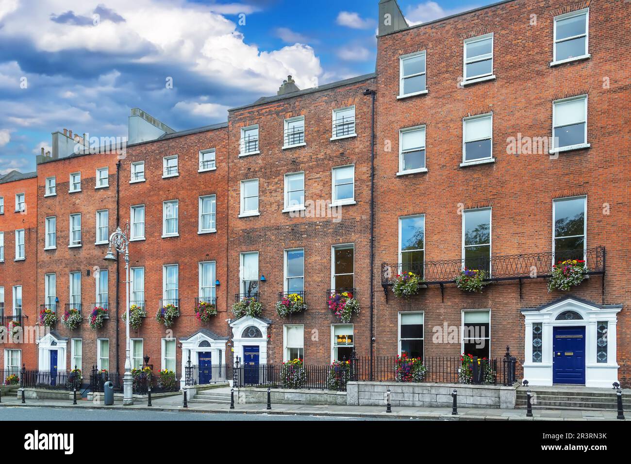 Brick building in dublin hi-res stock photography and images - Alamy