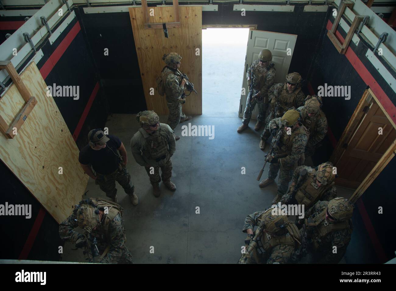 U.S. Marines with 1st Battalion, 1st Marine Regiment, 1st Marine ...