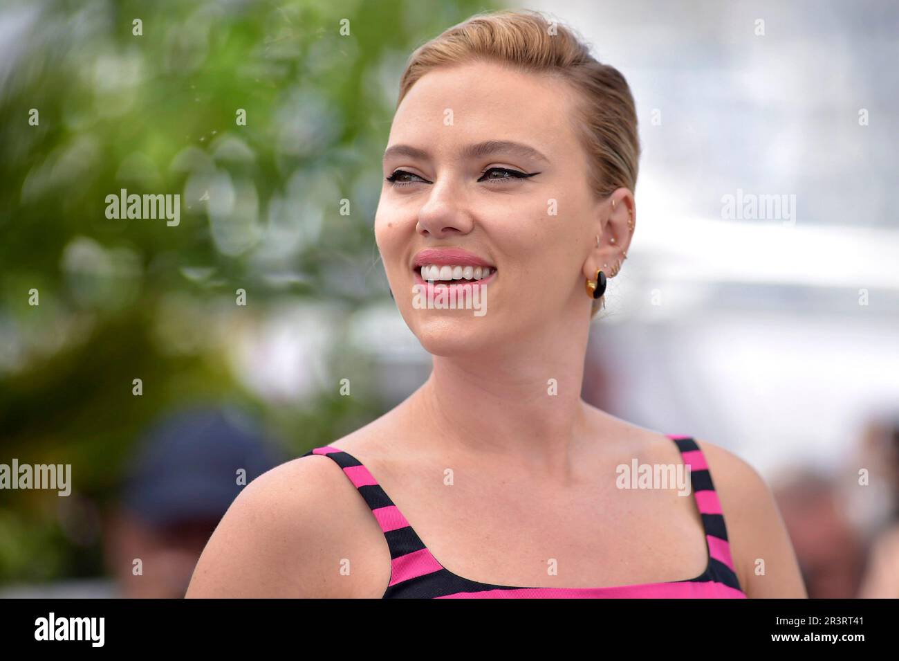 Asteroid city scarlett hi-res stock photography and images - Alamy