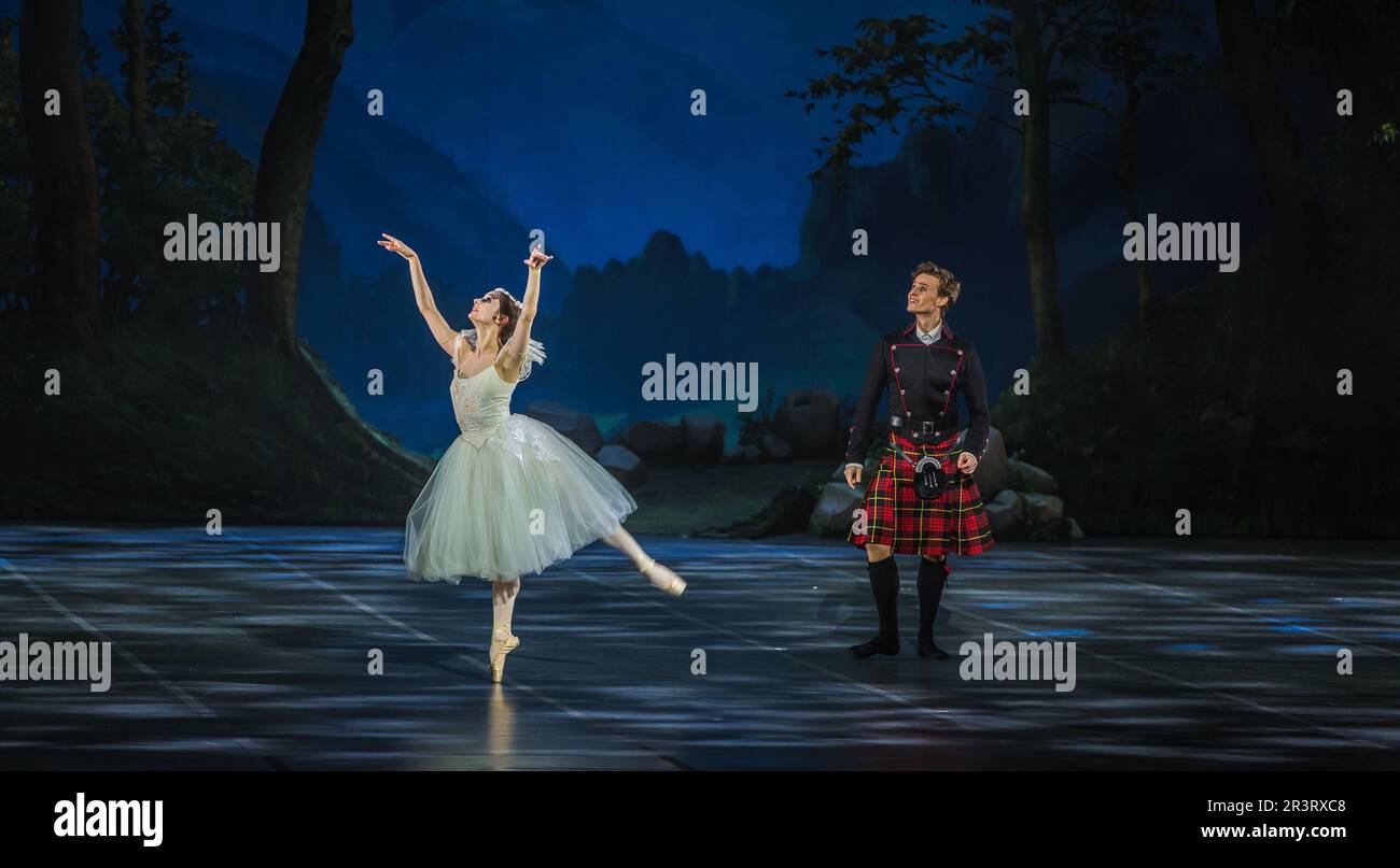 Ballett la sylphide hi-res stock photography and images - Alamy