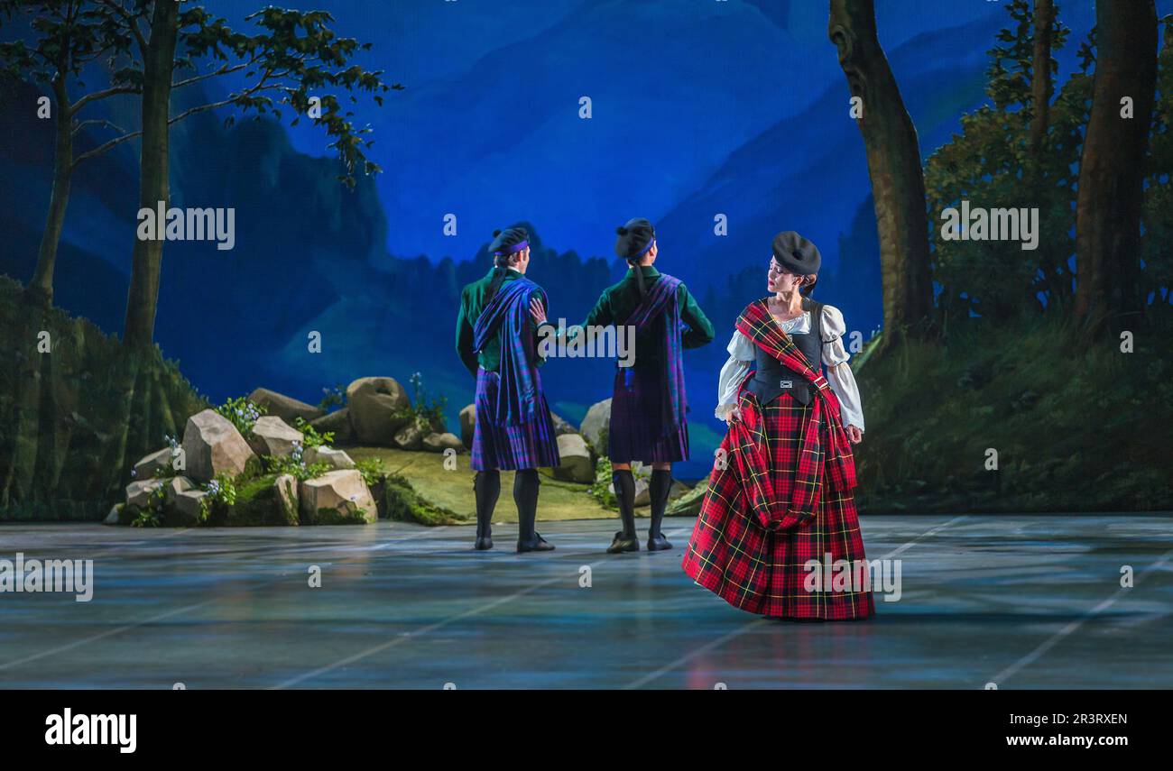 Ballett la sylphide hi-res stock photography and images - Alamy