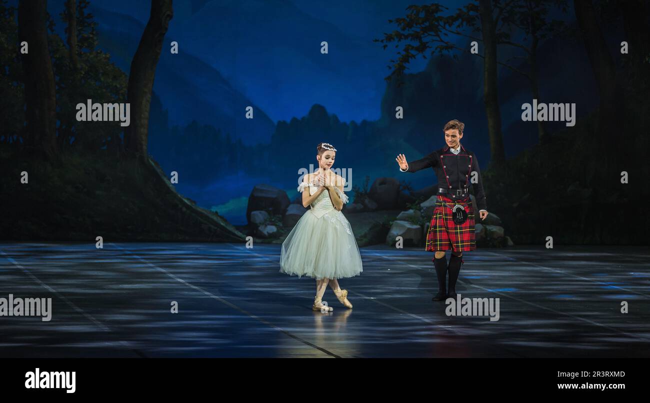 Ballett la sylphide hi-res stock photography and images - Alamy