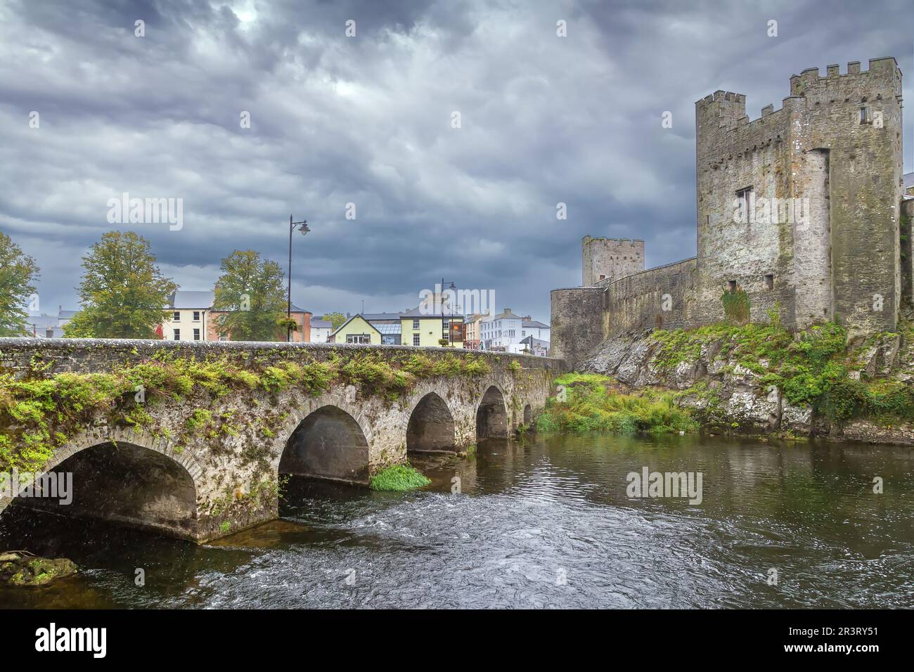 Bridge in Cahir town, Ireland Stock Photo - Alamy