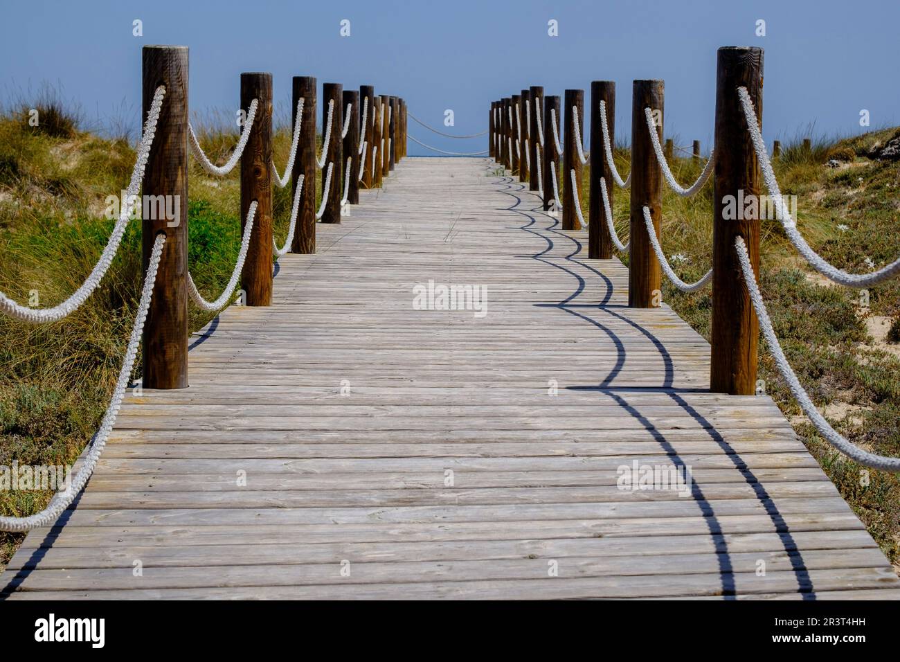 pasarelas de madera sobre las dunas, Son Serra de Marina ,Mallorca ...