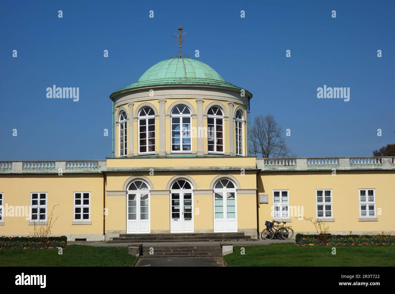 Library pavilion in the Berggarten in Hanover Stock Photo - Alamy
