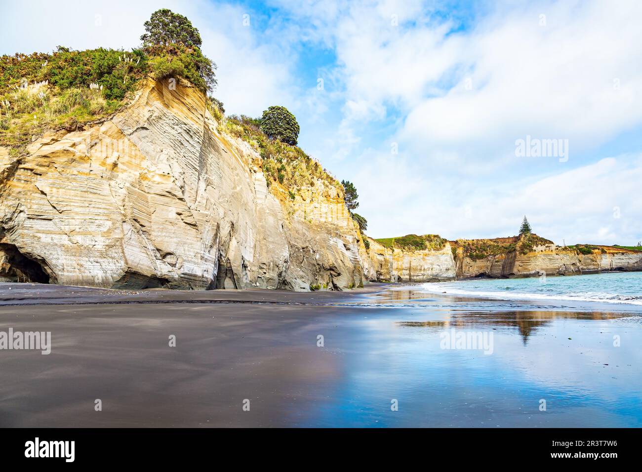 Thin layer of water Stock Photo - Alamy