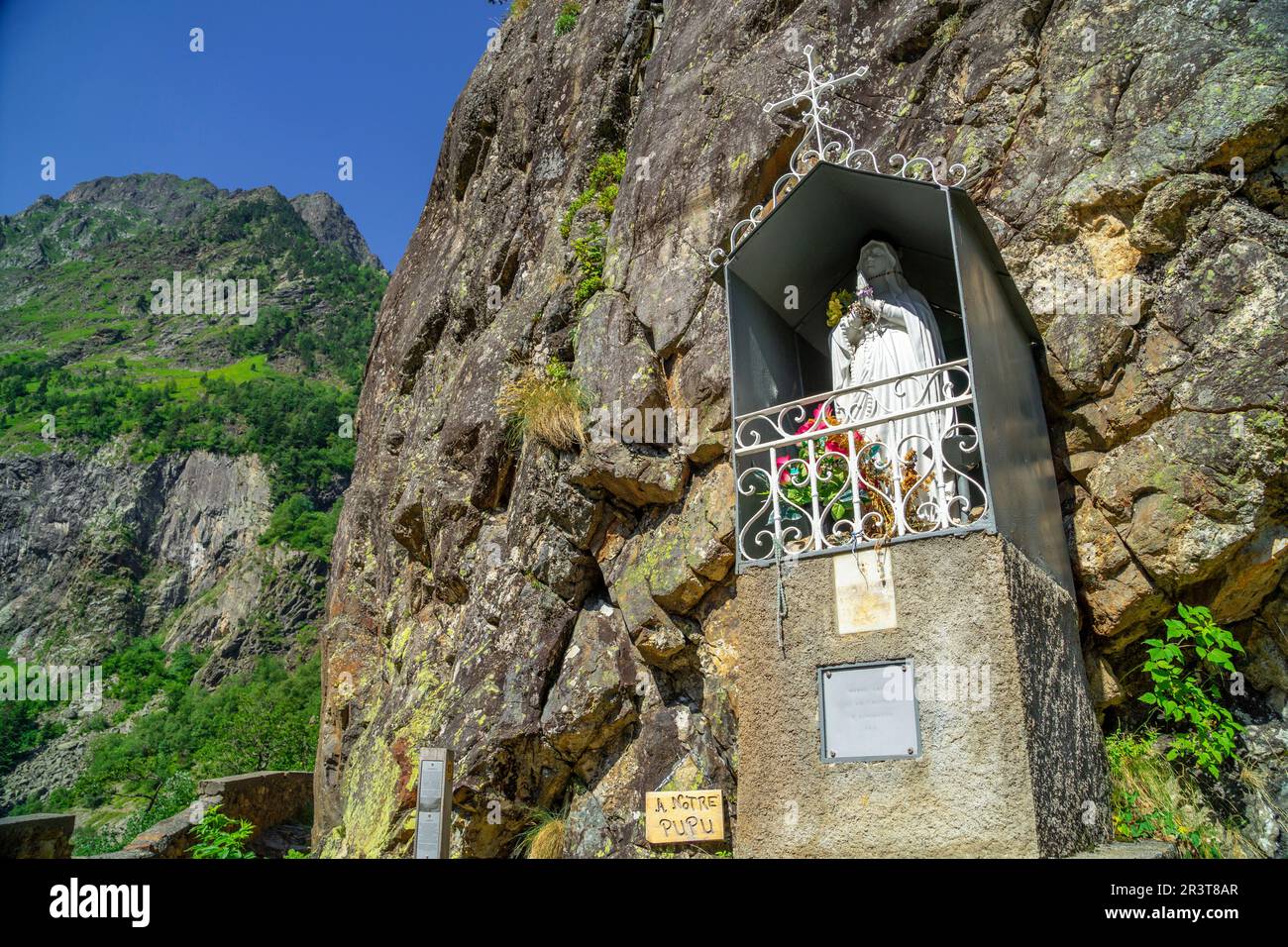 Santete, capilla de Nuestra Senñora de la Garde, sendero de las ...