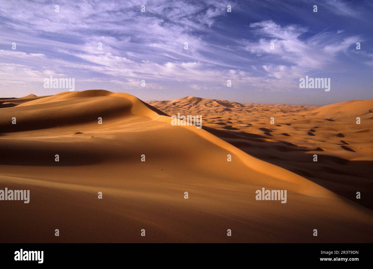 Desierto de chebbi hi-res stock photography and images - Alamy