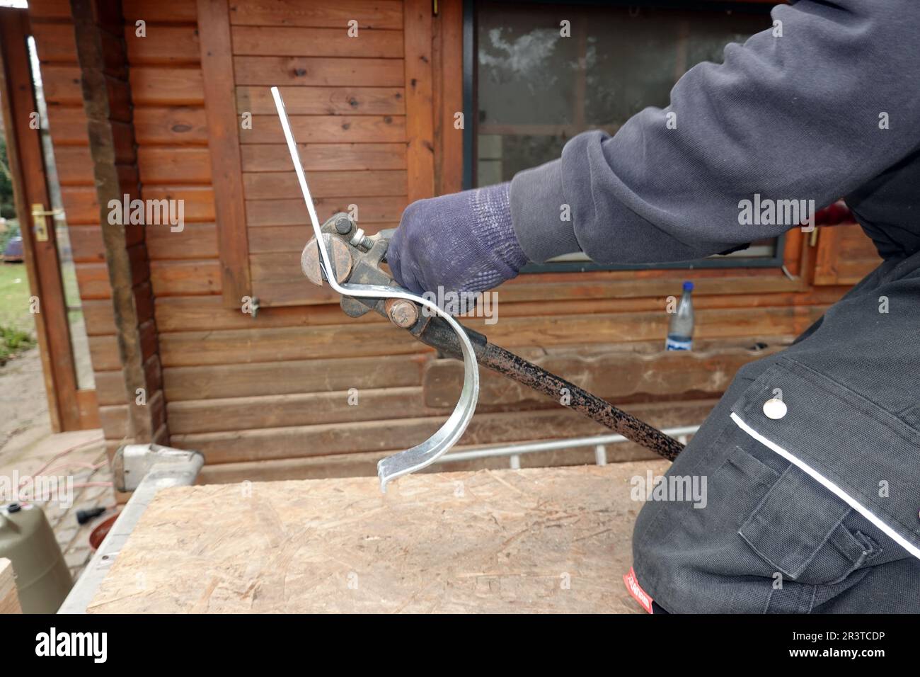 Iron channel hi-res stock photography and images - Alamy