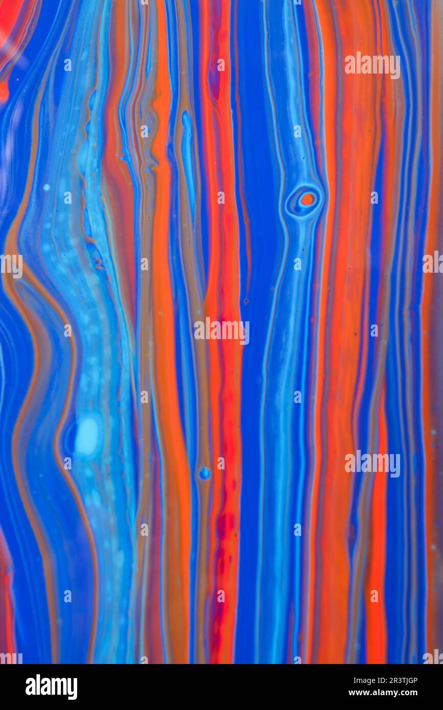 Child pouring paint hi-res stock photography and images - Alamy