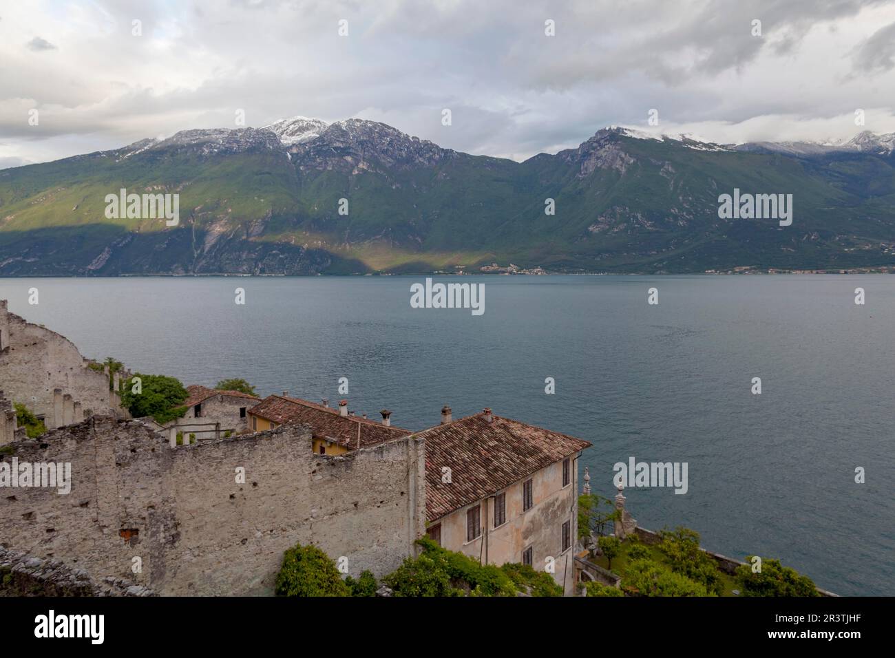 A villa on Lake Garda with remains of a historic limonaie, i.e. a ...