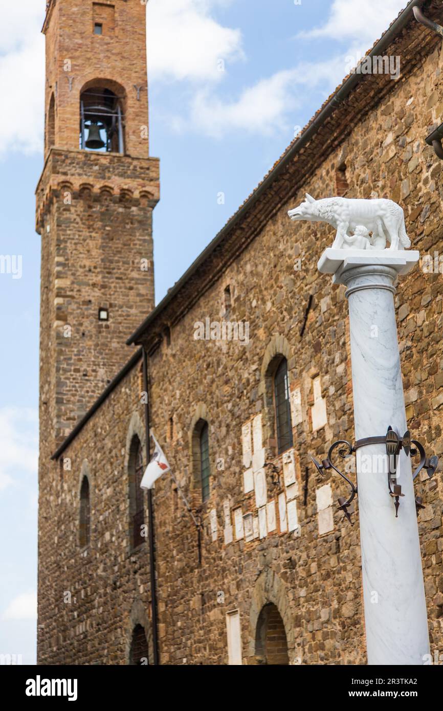 Tuscany, Italy. Statue of the legendary wolf with Romolo and Remo ...