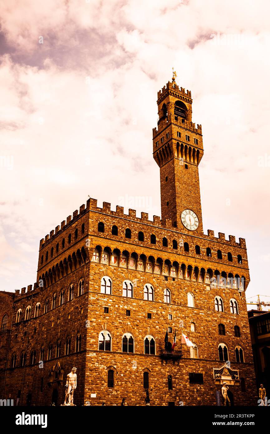 Romanesque renaissance architecture hi-res stock photography and images ...