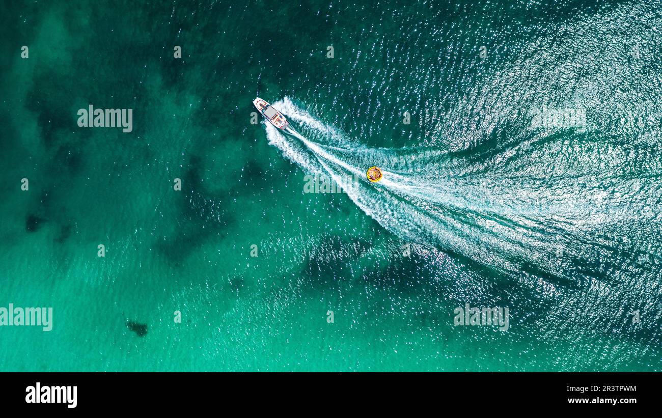 Aerial of boat in ocean hi-res stock photography and images - Alamy