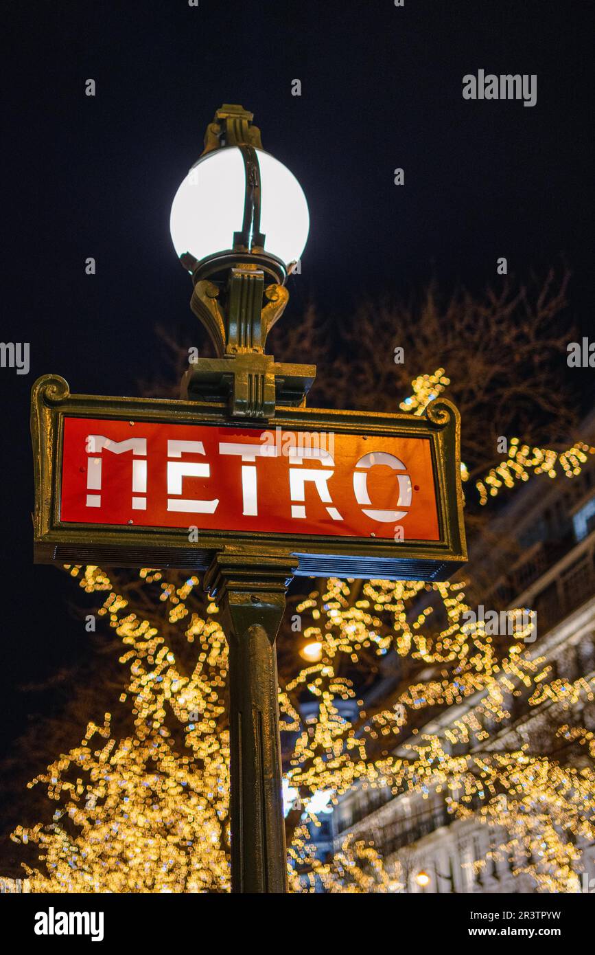 Metro sign, Paris, France Stock Photo - Alamy