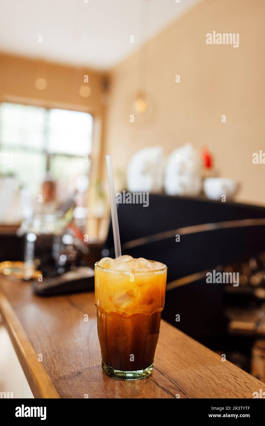 Espresso tonic ice cube hi-res stock photography and images - Alamy
