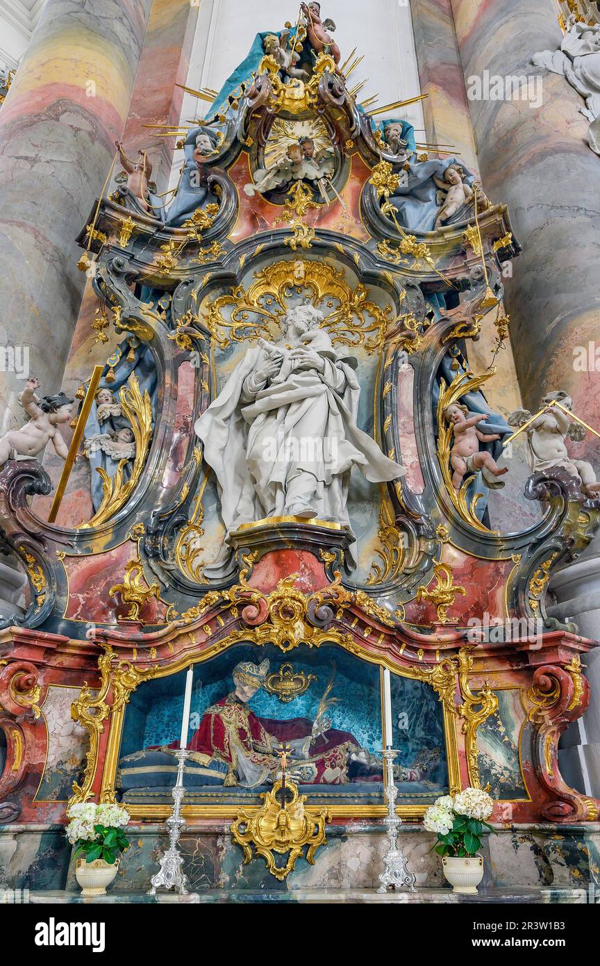 Side altar with the relic of St Benedict, Ottobeuren Monastery ...