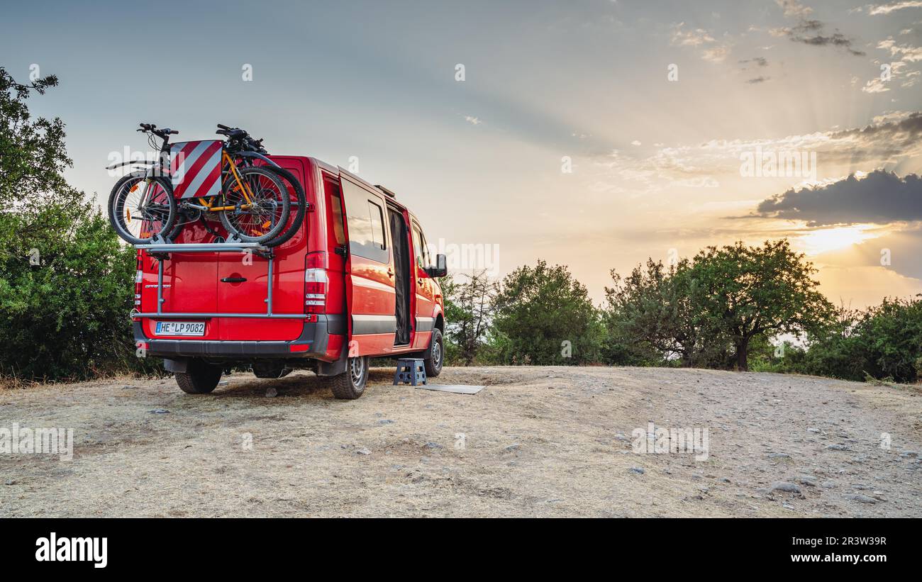 4x4 Campervan, Overnight stay, Epar.Od. Meteoron Kallitheas, Meteora ...