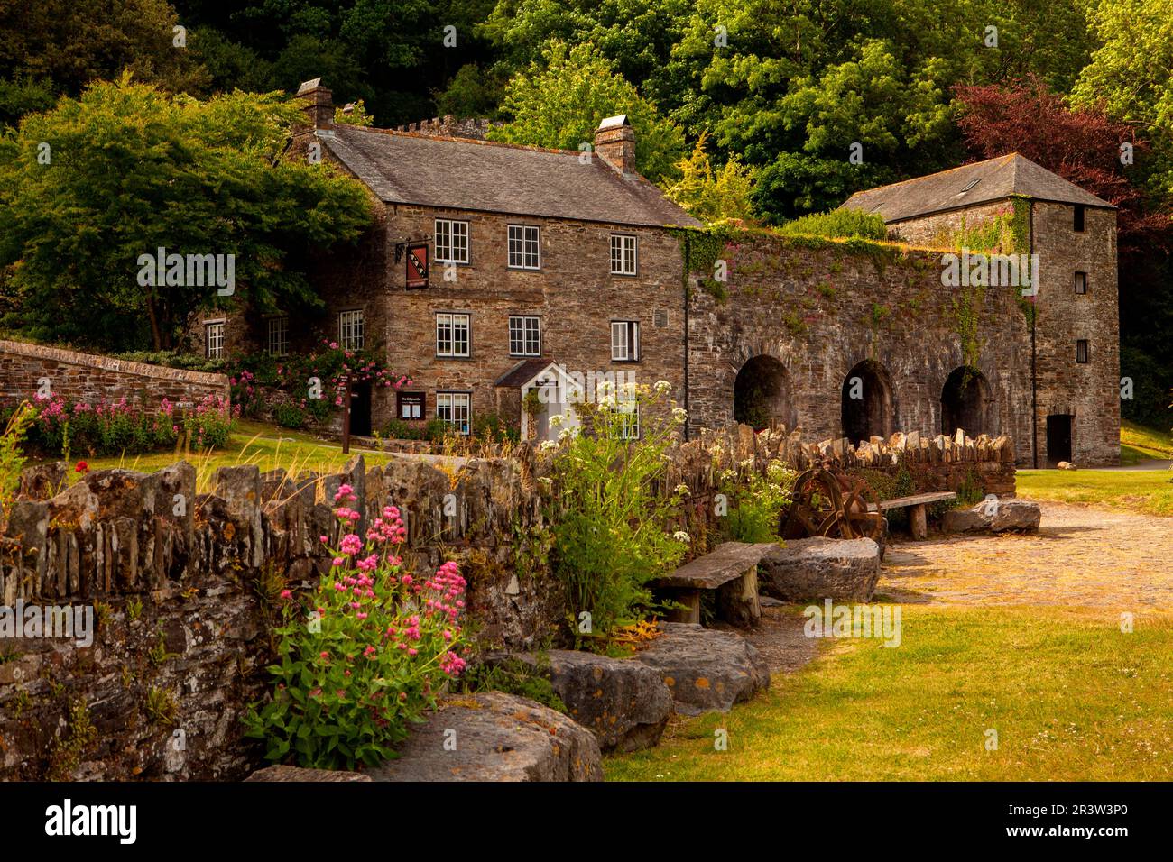 Dominic house hi-res stock photography and images - Alamy