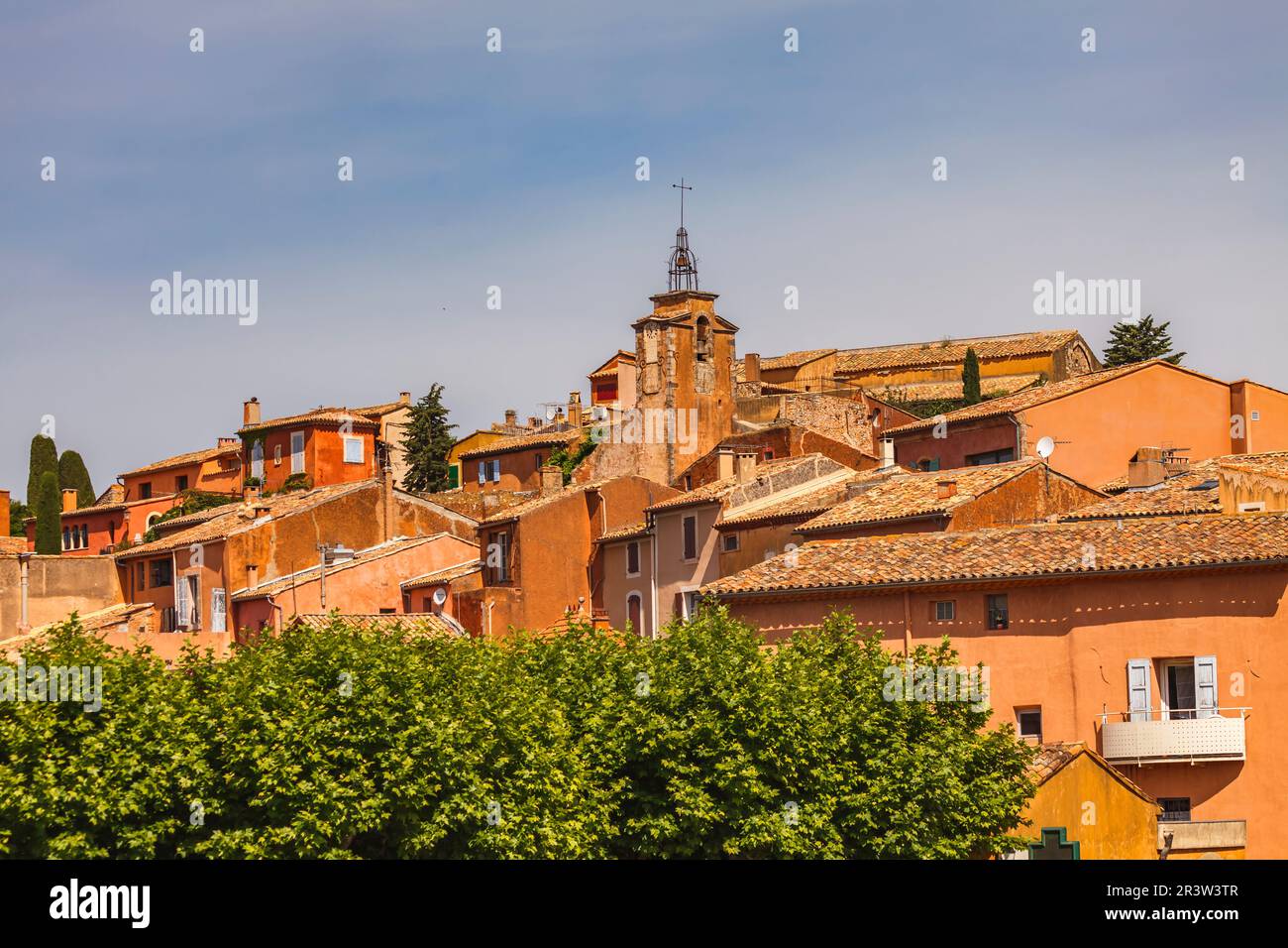 Roussillon, village view, Provence, South France Stock Photo - Alamy