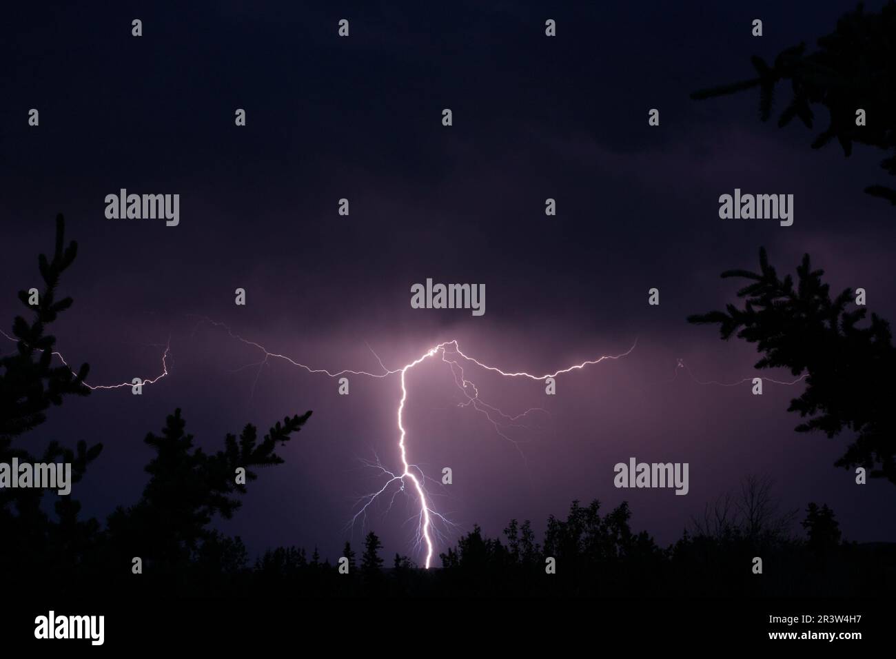 Midnight thunder hi-res stock photography and images - Alamy