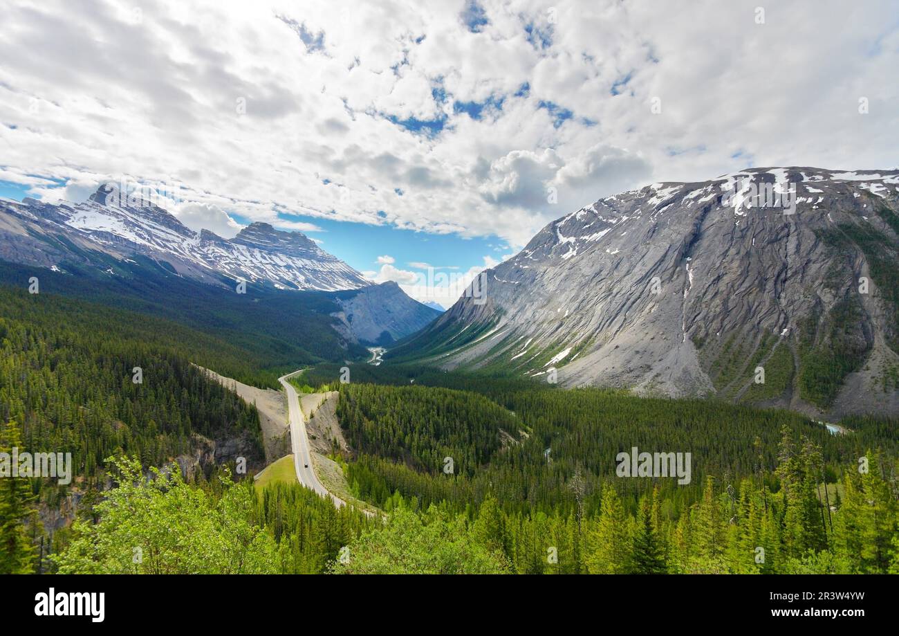 Drive through tent hi-res stock photography and images - Alamy