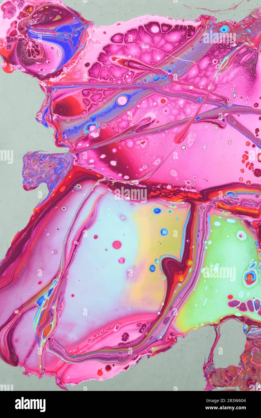Child pouring paint hi-res stock photography and images - Alamy