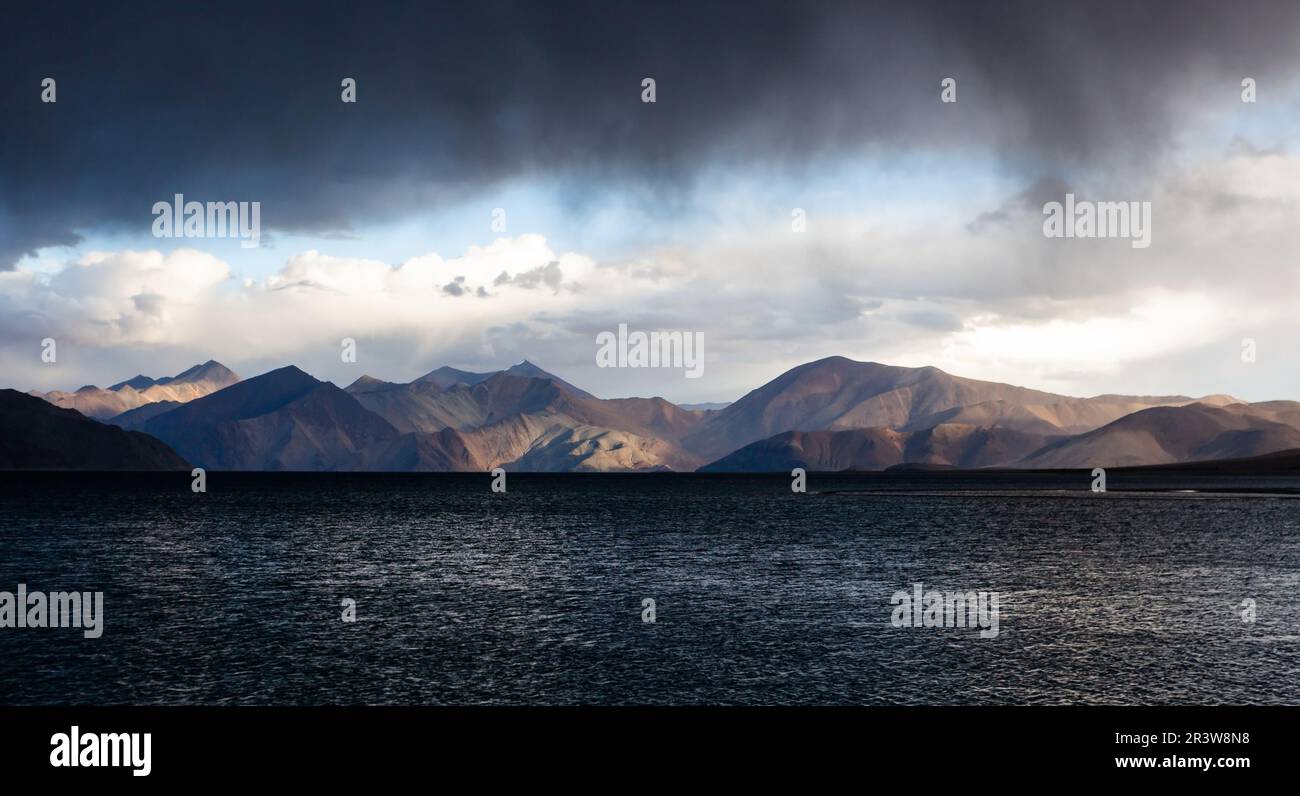 Beautiful mountain landscape in Ladakh. High altitude Pangong Lake in ...