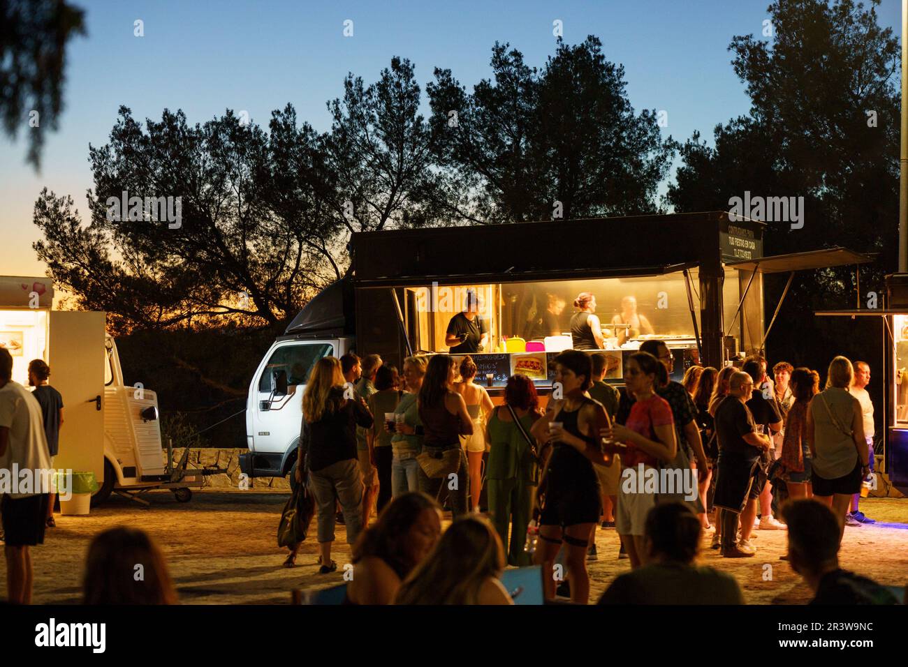 Food truck area Stock Photo - Alamy