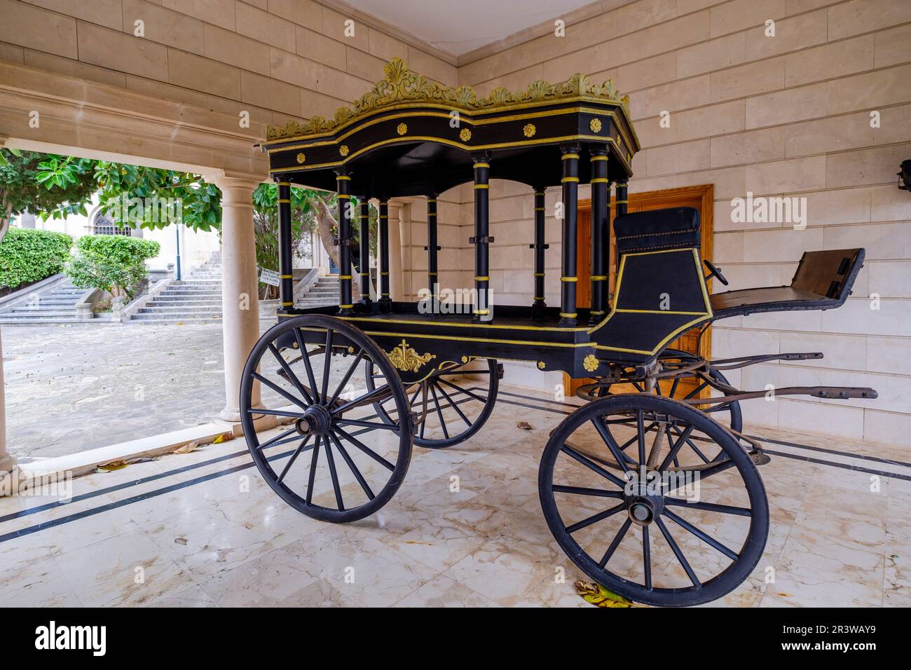 Funeral horse carriage Stock Photo - Alamy