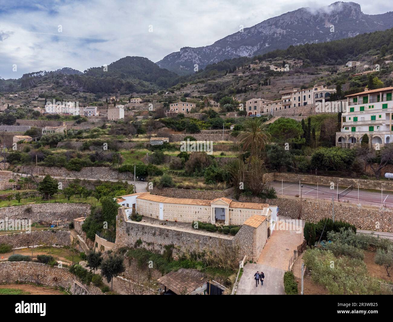Land of muslim customs hi-res stock photography and images - Alamy