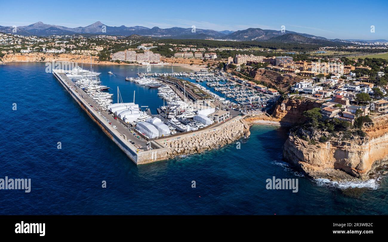 Luxury marina port adriano hi-res stock photography and images - Alamy