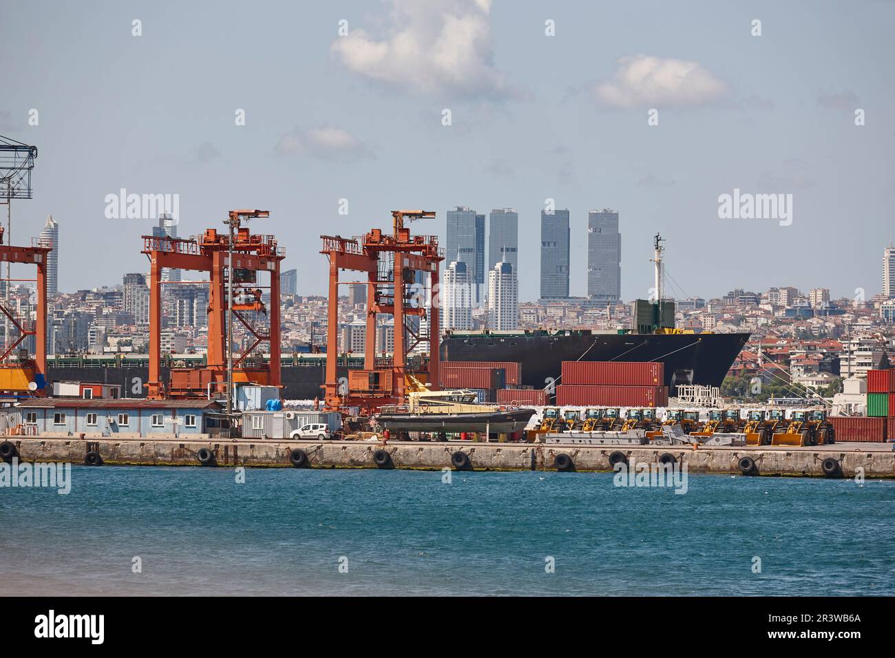 Cranes at comercial seaport. Bosphorus strait in Istanbul. Turkey Stock ...