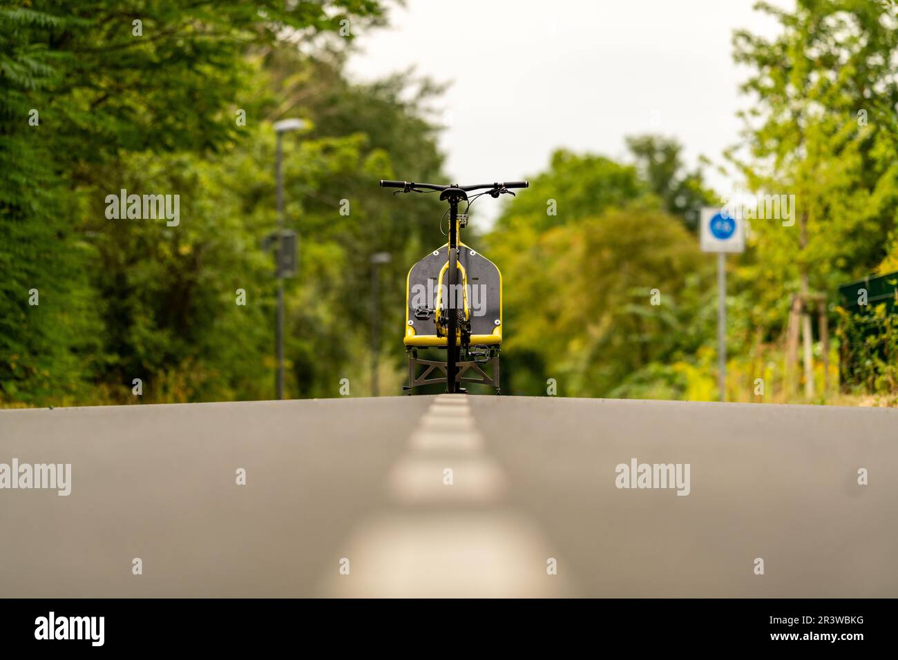 Electric bike frame hi-res stock photography and images - Alamy
