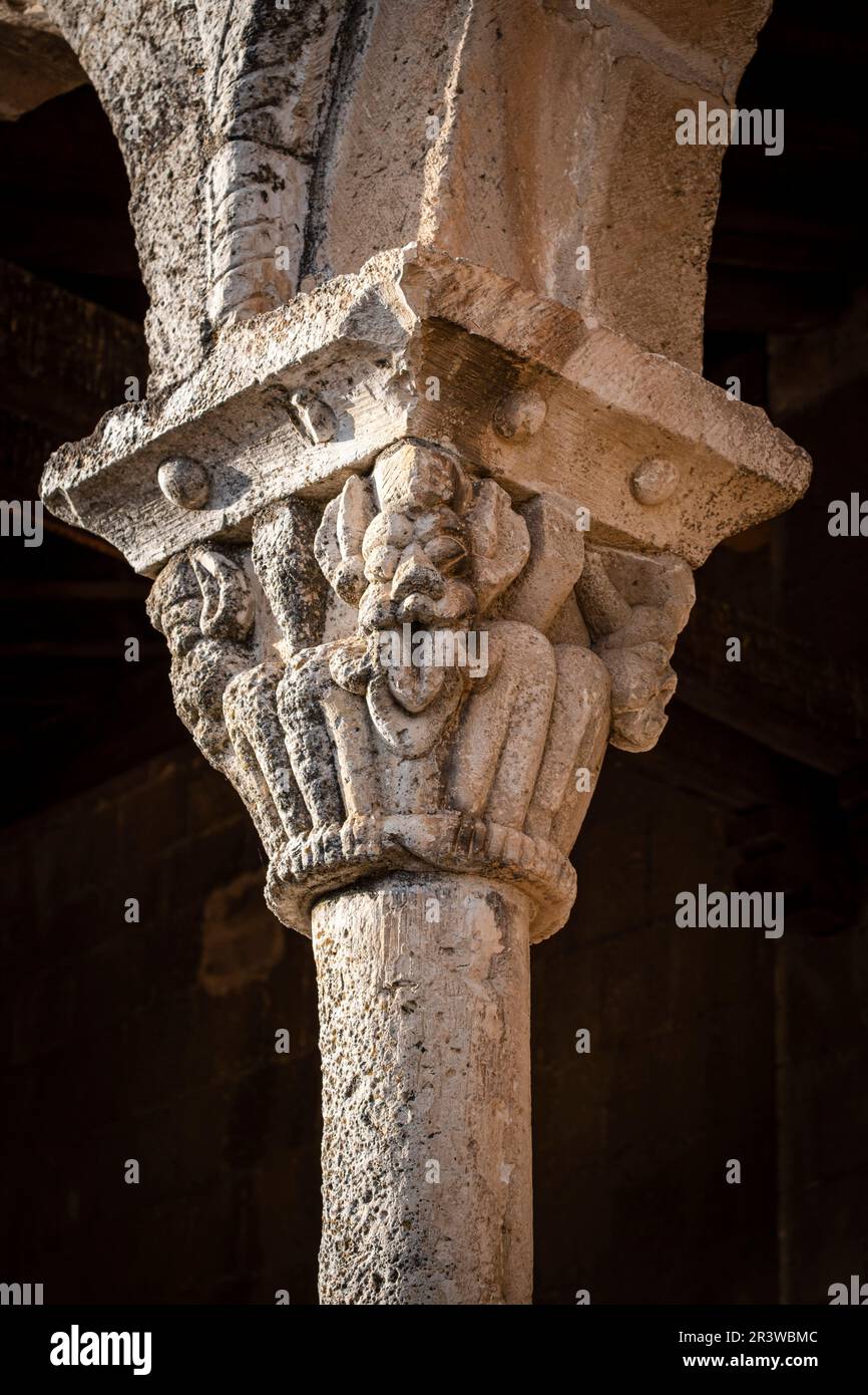 Romanesque arcaded gallery hi-res stock photography and images - Alamy
