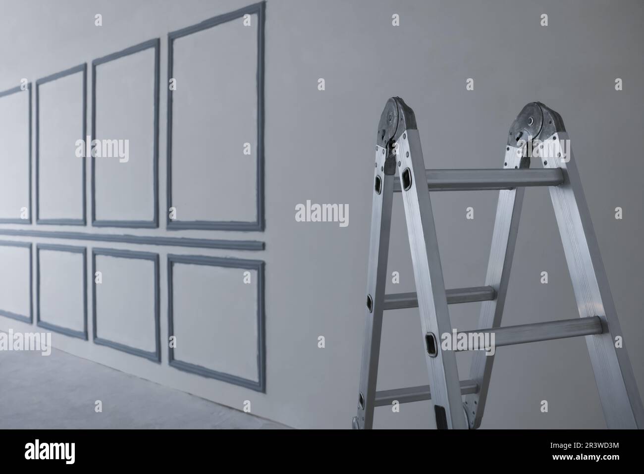 Ladder frames hi-res stock photography and images - Alamy